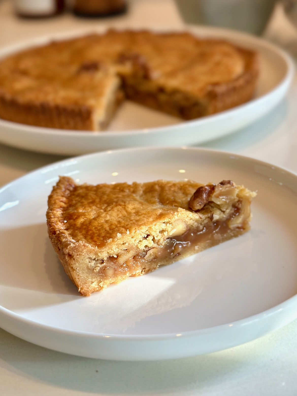 Wonderful Walnut Caramel Pie – Weekend Bakery